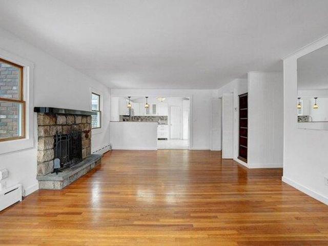 4 bedroom, Vineyard Haven MA 02568 105095272