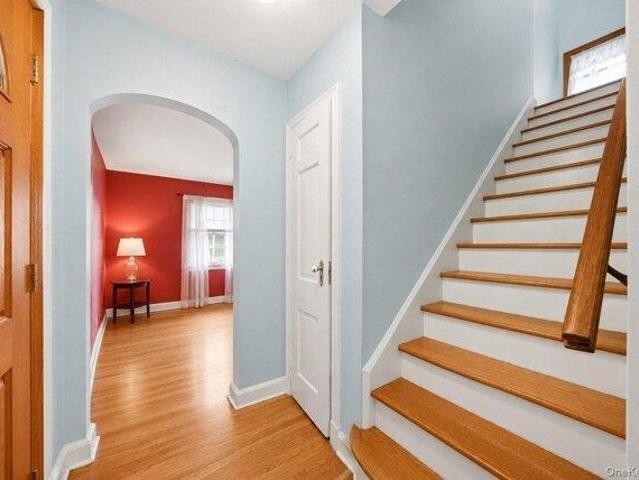 4 bedroom, Yonkers NY 10704 105291866