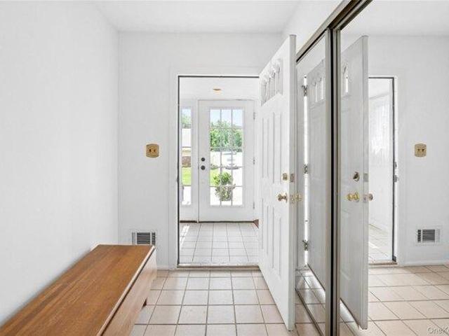 4 bedroom, Yonkers NY 10710 105276334