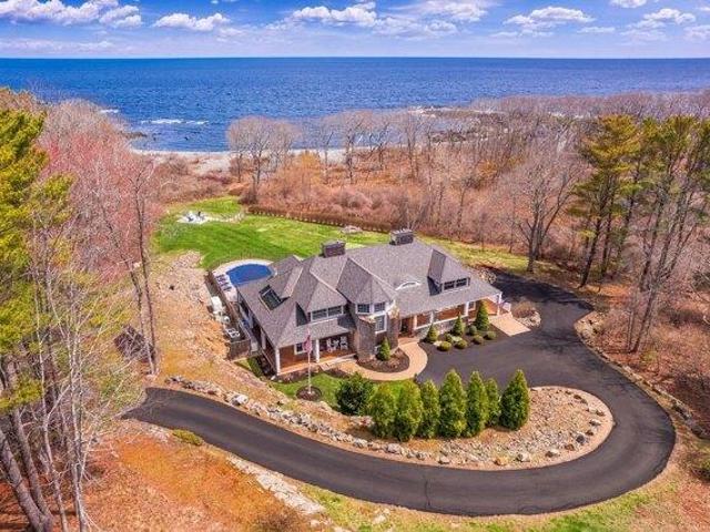 4 bedroom, York ME 03902 102558750