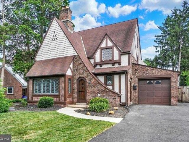 4 bedroom, York PA 17403 103623050