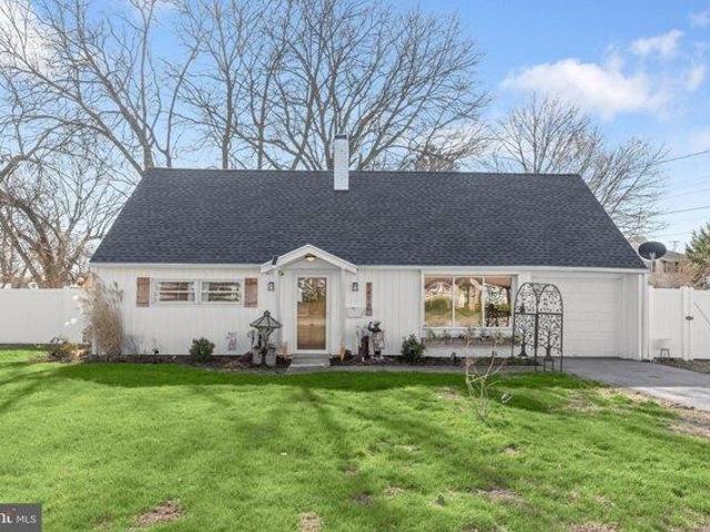 4 bedroom, York PA 17404 103622715