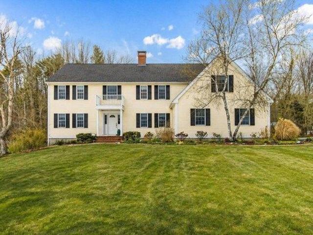 4 bedroom, Yarmouth ME 04096 LS102317752