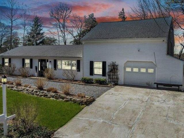 4 bedroom, Yarmouth Port MA 02675 101998930