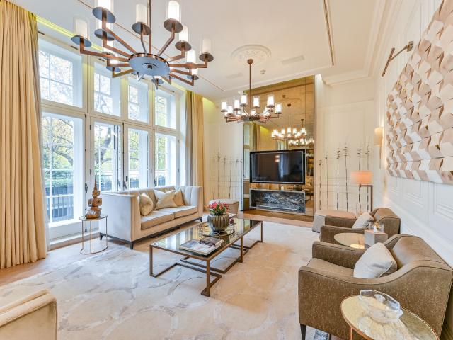 4 Bedrooms Maisonette for Rent in Connaught Place | Foxtons