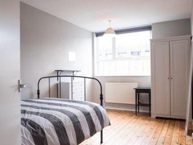 4 Bedrooms Maisonette for rent in Chart Street, London N1