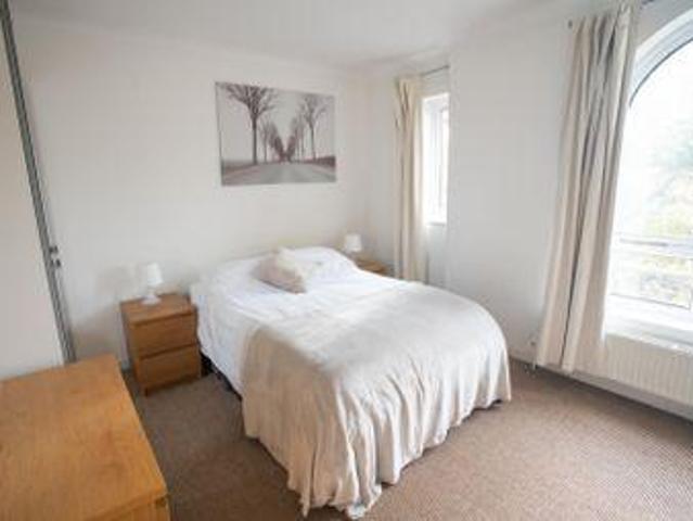 4 Bedrooms Maisonette for rent in Borough Road, London SE1