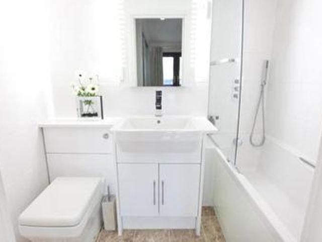 4 Bedrooms Maisonette for rent in Baisin Approach, London E14