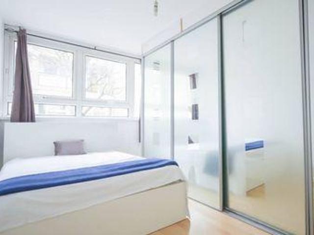 4 Bedrooms Maisonette for rent in Broomfield Street, Mile End, London E14