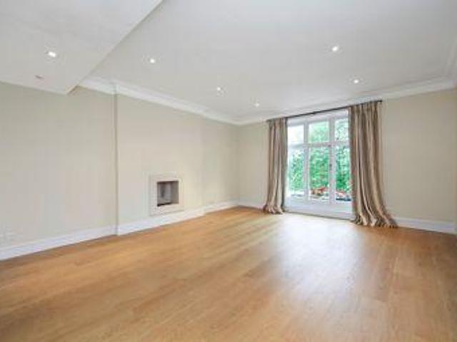 4 Bedrooms Maisonette for rent in Regents Park Road, Primrose Hill NW1
