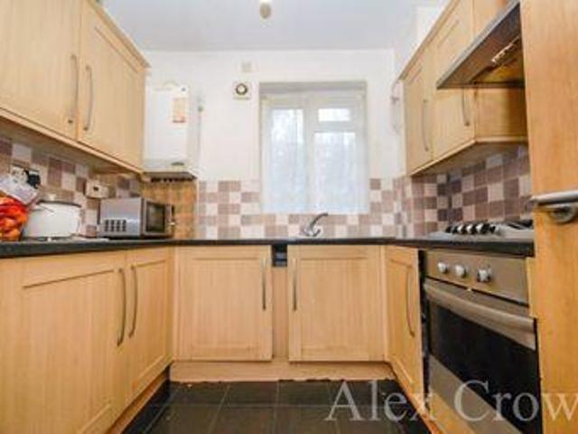 4 Bedrooms Maisonette for rent in Ullswater Road, London SE27