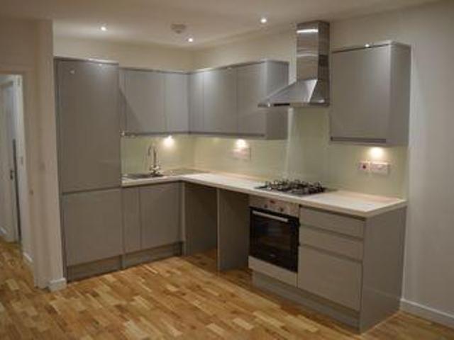 4 Bedrooms Mews house for rent in Coolfin Road, London E16