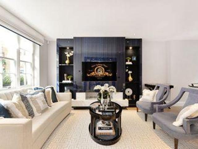 4 Bedrooms Mews house for rent in Clabon Mews, London SW1X