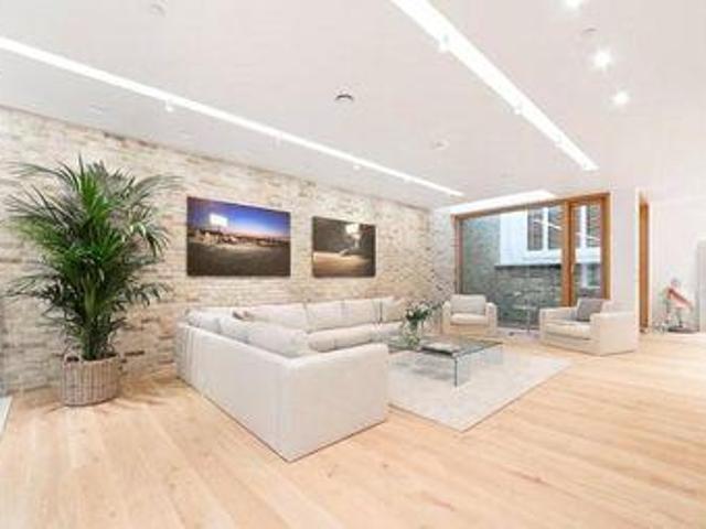 4 Bedrooms Mews house for rent in Bingham Place, Marylebone, London W1U
