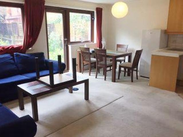 4 Bedrooms Mews house for rent in Worchester Mews, London NW6