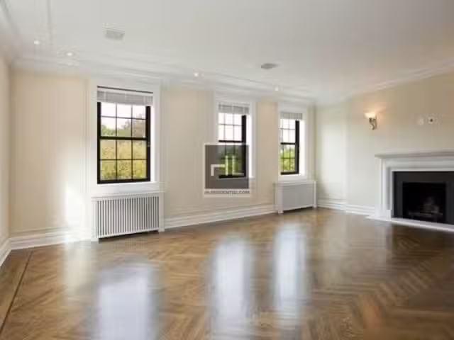 4 Bedrooms at Fifth Avenue for $27,500 by Soyica Lyles