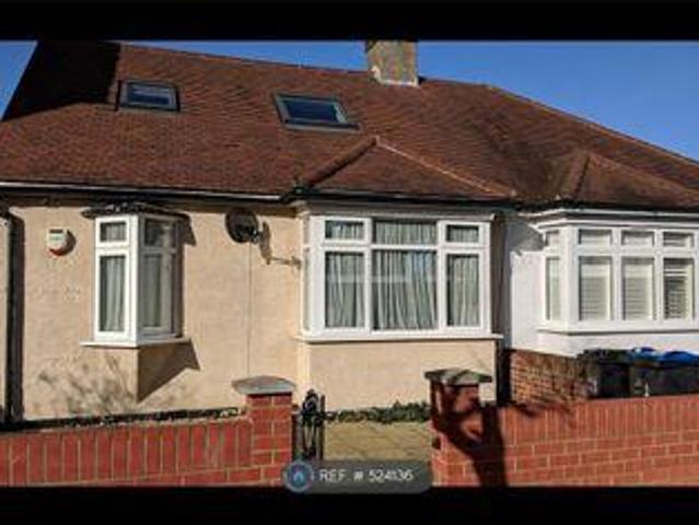 4 Bedrooms Bungalow for rent in Leonard Avenue, Morden SM4