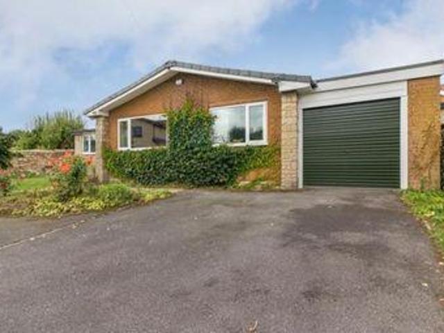 4 Bedrooms Bungalow for sale in Manor Road, Wales, Sheffield, South Yorkshire S26