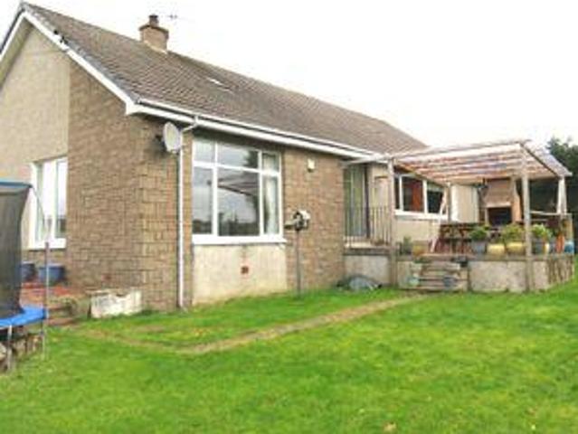 4 Bedrooms Bungalow for sale in Blackcroft Avenue, Airdrie ML6