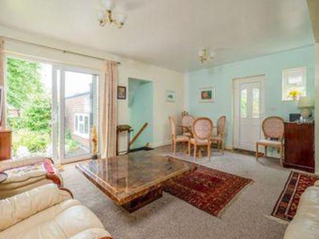 4 Bedrooms Bungalow for sale in Church Street, Bramcote Village, Nottingham. NG9