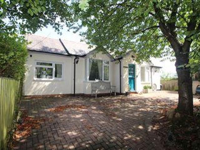 4 Bedrooms Bungalow for sale in Clay Hills, Pebmarsh, Halstead CO9
