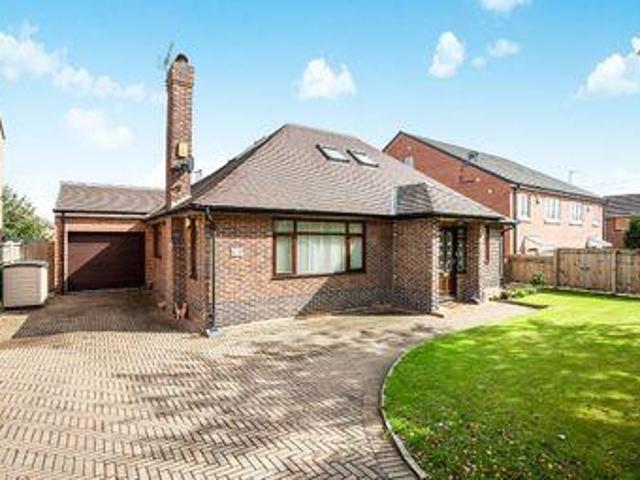 4 Bedrooms Bungalow for sale in Snydale Road, Normanton WF6