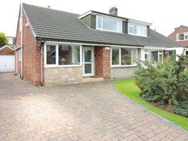 4 Bedrooms Bungalow for sale in Vernon Road, Greenmount, Bury BL8