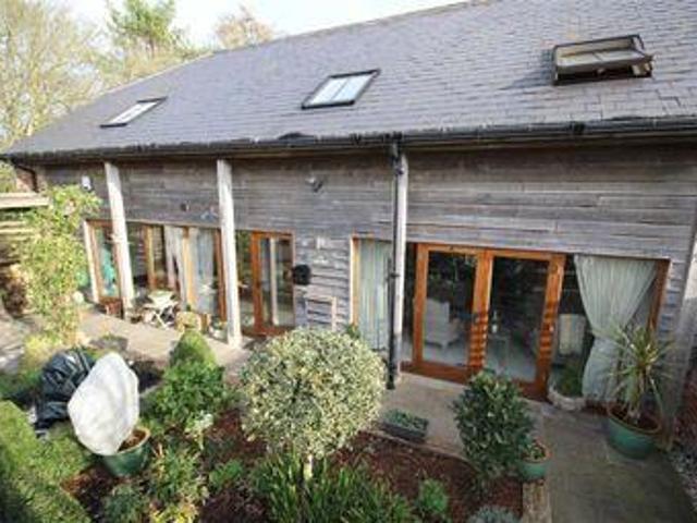 4 Bedrooms Barn conversion for sale in Burderop Barns, Burderop, Swindon SN4