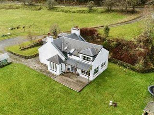 4 Bedrooms Cottage for sale in Crosshill, Maybole KA19