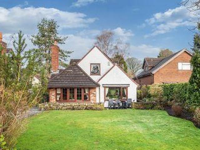 4 Bedrooms Detached bungalow for sale in Moss Road, Mossley, Congleton CW12