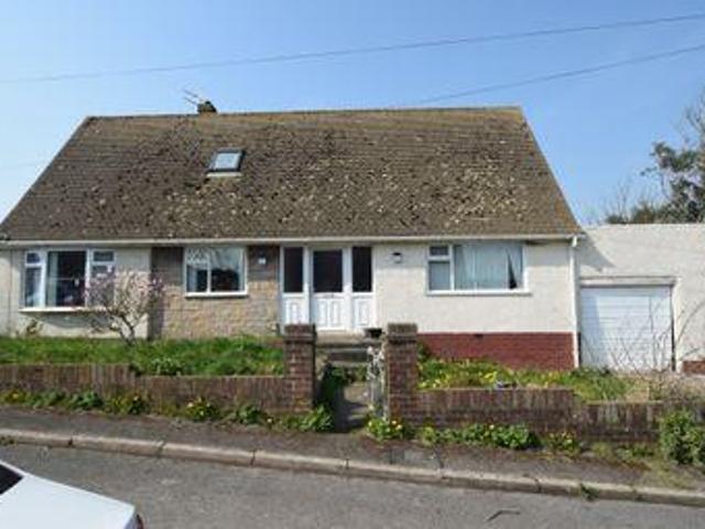 4 Bedrooms Detached bungalow for sale in New Close, Newbiggin, Ulverston LA12