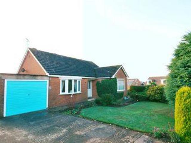 4 Bedrooms Detached bungalow for sale in Northway, Pickering YO18