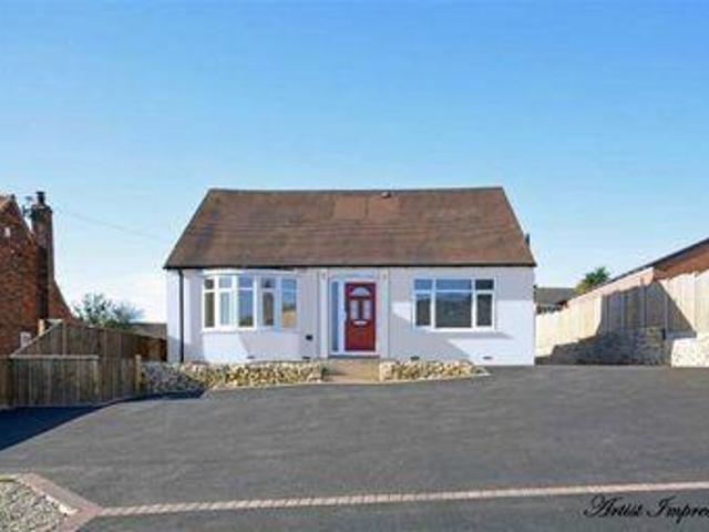 4 Bedrooms Detached bungalow for sale in Gypsy Lane, Townville, Castleford, West Yorkshire WF10