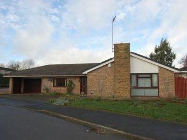 4 Bedrooms Detached bungalow for sale in High Stack, Long Buckby, Northampton NN6