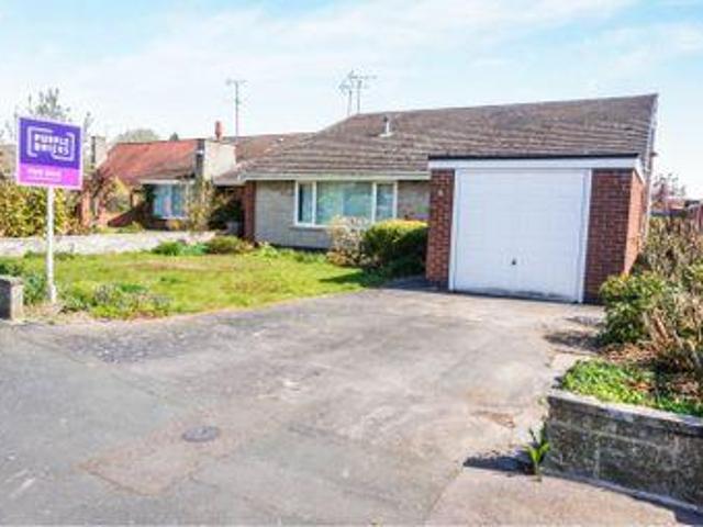 4 Bedrooms Detached bungalow for sale in Sunningdale Drive, Woodborough NG14