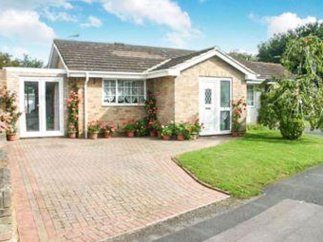 4 Bedrooms Detached bungalow for sale in Windermere, Swindon SN3