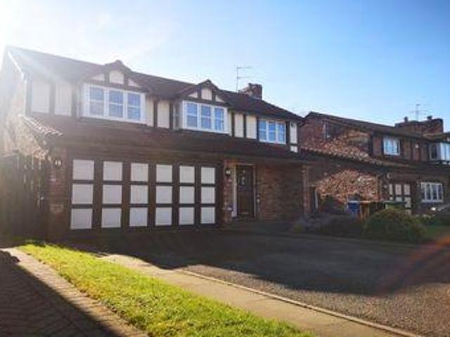 4 Bedrooms Detached house for rent in Marchbank Drive, Cheadle SK8