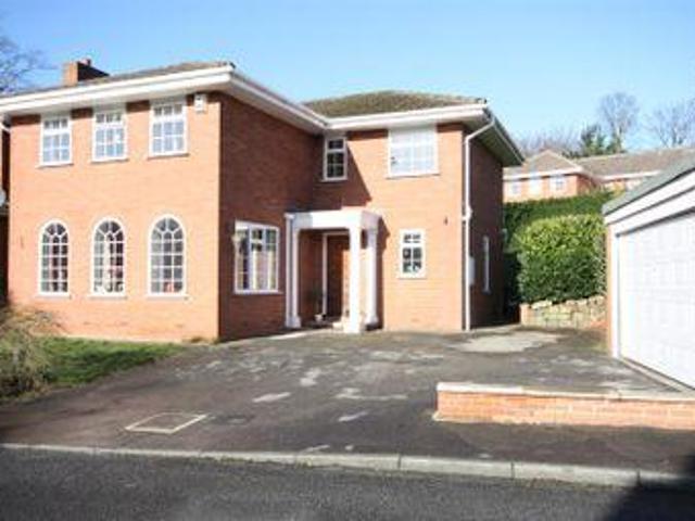 4 Bedrooms Detached house for rent in Newall Hall Park, Otley LS21