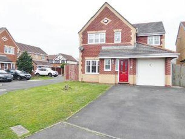 4 Bedrooms Detached house for rent in Oaktree Close, Ingol, Preston PR2