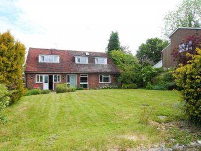 4 Bedrooms Detached house for rent in Billingshurst Road, Wisborough Green RH14