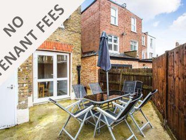 4 Bedrooms Detached house for rent in Boundaries Road, London SW12