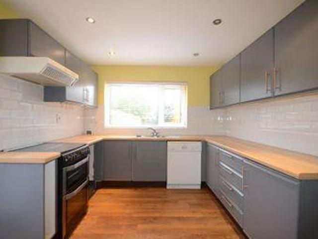 4 Bedrooms Detached house for rent in Bridgeman Drive, Windsor SL4