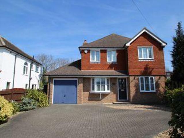 4 Bedrooms Detached house for rent in Charterhouse Road, Orpington BR6