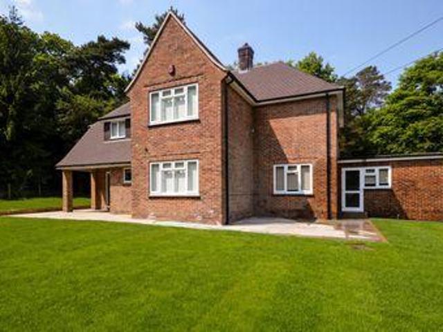 4 Bedrooms Detached house for rent in Church Lane, Coldwaltham RH20