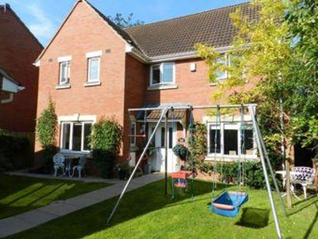4 Bedrooms Detached house for rent in Coburn Gardens, Cheltenham GL51