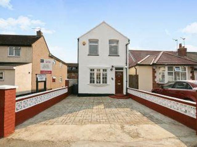 4 Bedrooms Detached house for rent in Corbins Lane, South Harrow, Harrow HA2