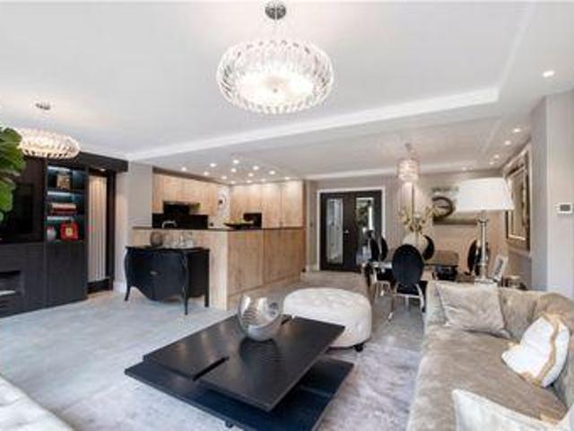 4 Bedrooms Detached house for rent in Court Close, St John´s Wood Park, London NW8