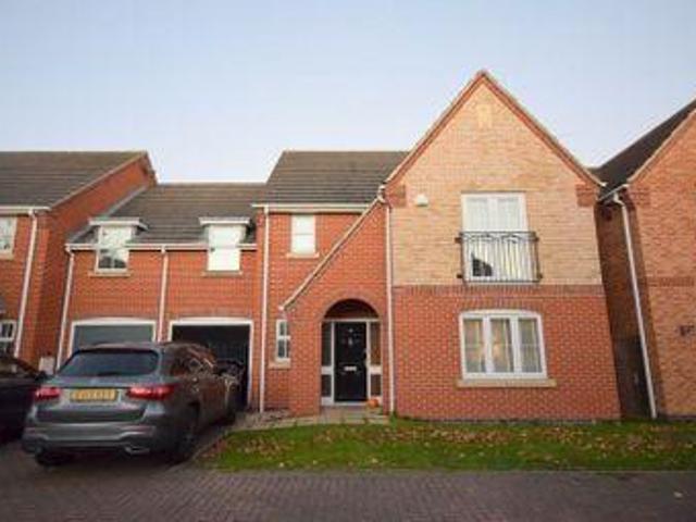 4 Bedrooms Detached house for rent in Ferncroft Walk, Chellaston, Derby DE73