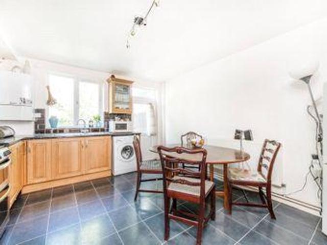 4 Bedrooms Detached house for rent in Frostic Walk, London E1