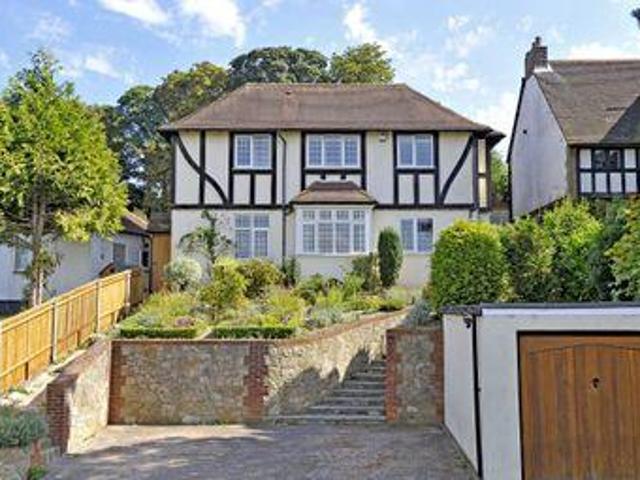 4 Bedrooms Detached house for rent in Harvey Road, Guildford GU1